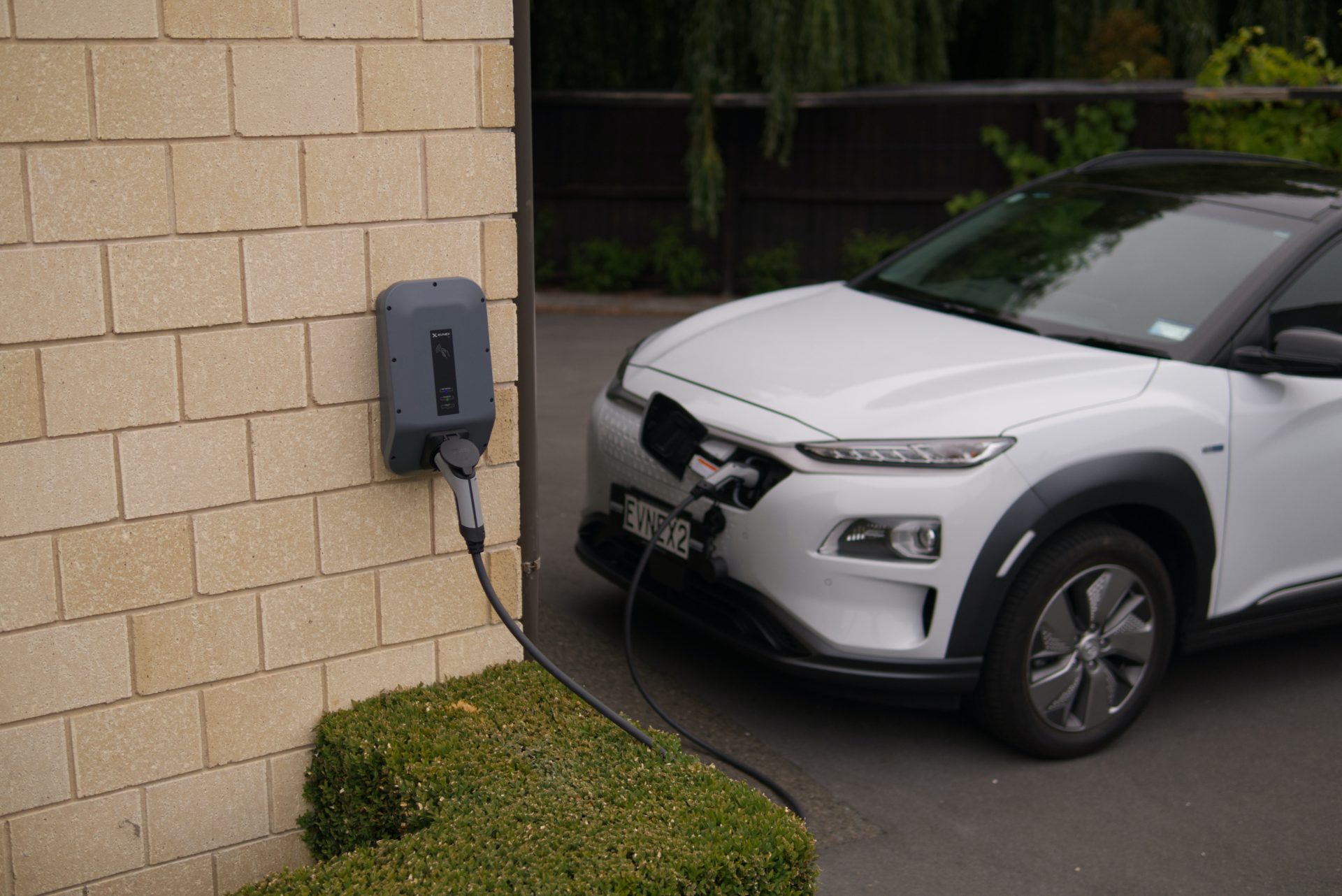 EV Charging: Slow Charing VS Fast Charging