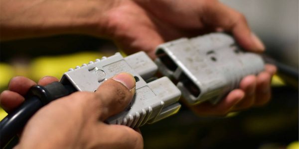 Overview of Forklift Battery Connectors - Renhotec EV